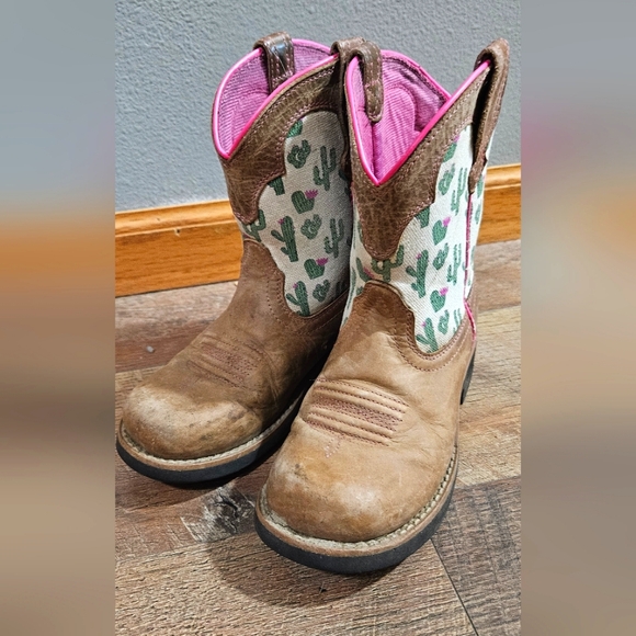 Ariat | Shoes | Girls Ariat Fatbaby Size 3 | Poshmark